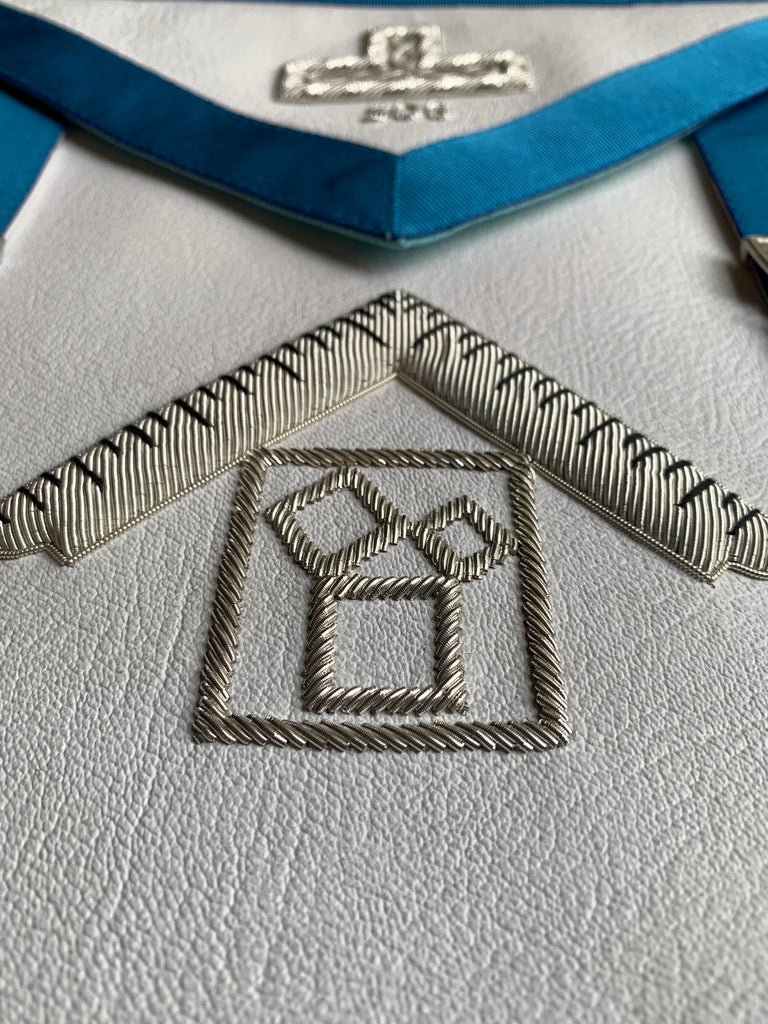 Pennsylvania Regulation Past Master's Embroidered Apron – The Craftsman ...