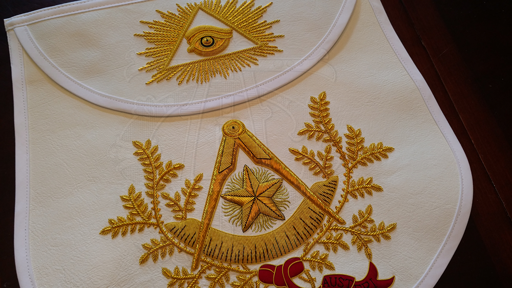 "The Bizzack" Past Master Apron – The Craftsman's Apron